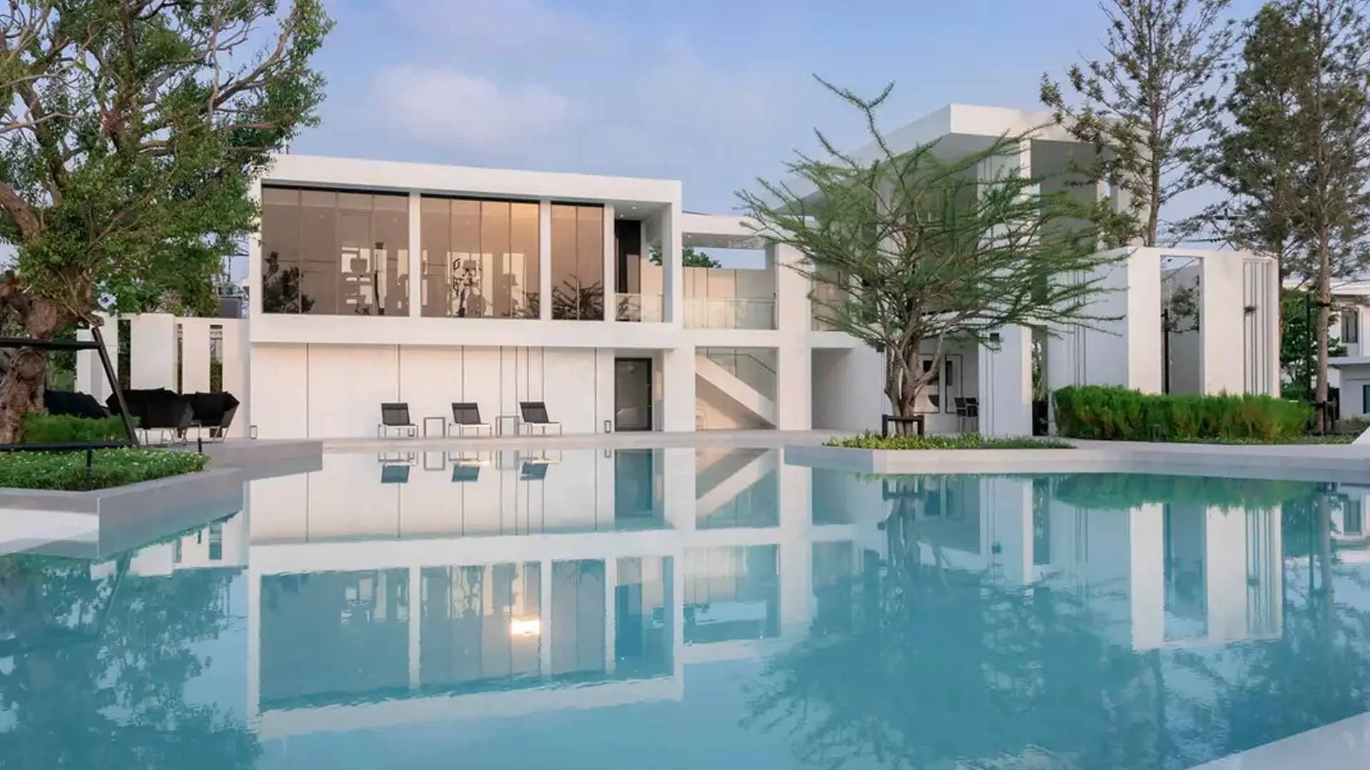 รีวิวโครงการ MANTANA มอเตอร์เวย์ - พระราม 9 บ้านหรูทำเลแถวลาดกระบัง